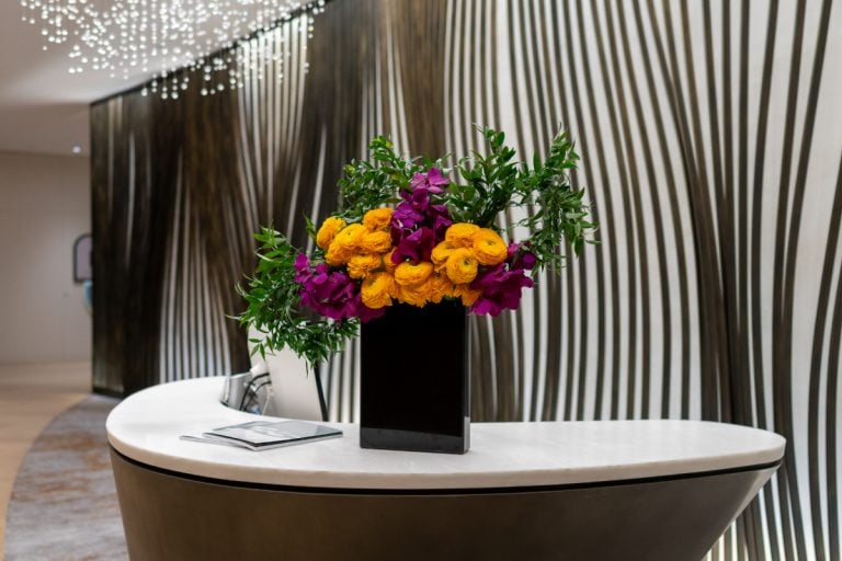 10 Creative Corporate Floral Design Ideas for Offices in NYC | Cambridge